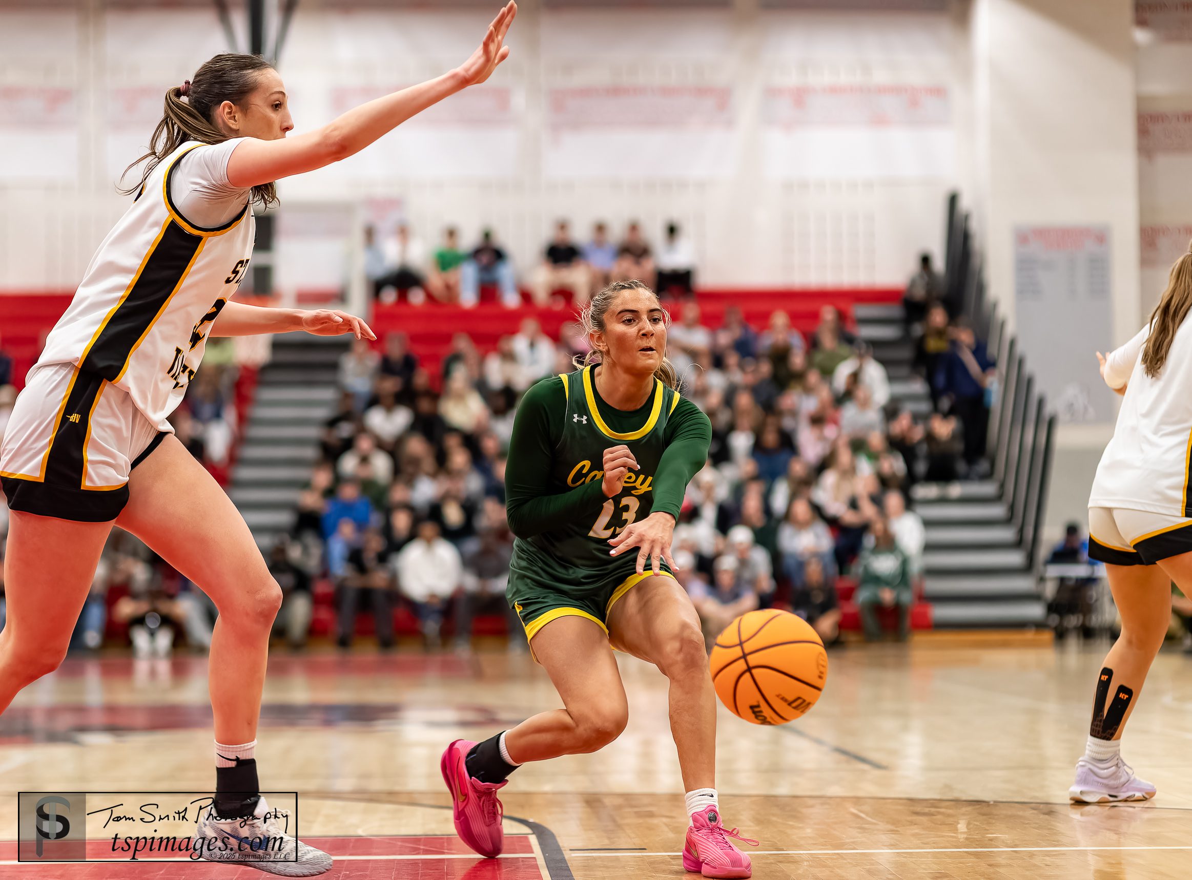 Glue Girls: Lola Giordano, Daniela Maletsky Rise to the Occasion in RBC ...